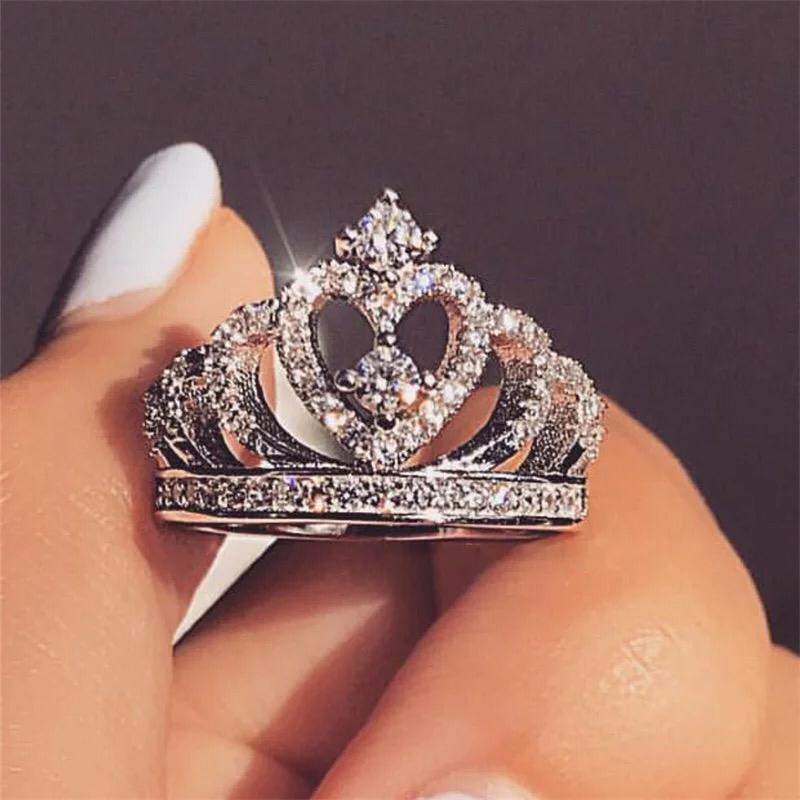 Queen ring store